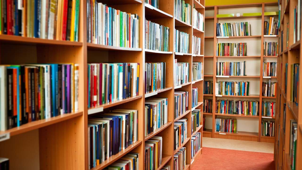 Top 5 Library In Nashik - Fees, Timing & Address