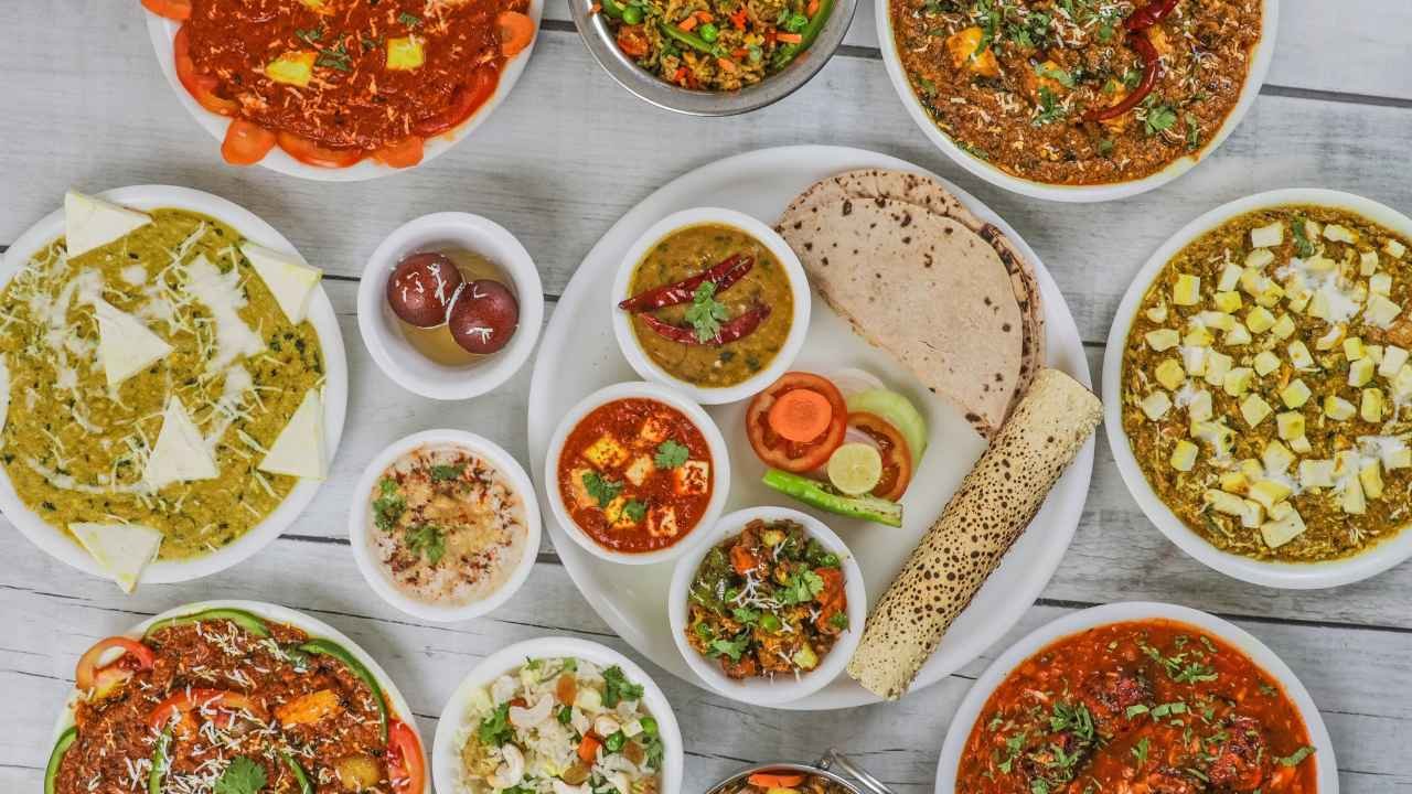 Famous Food In Nashik - Misal, Shev Bhaji & Many More